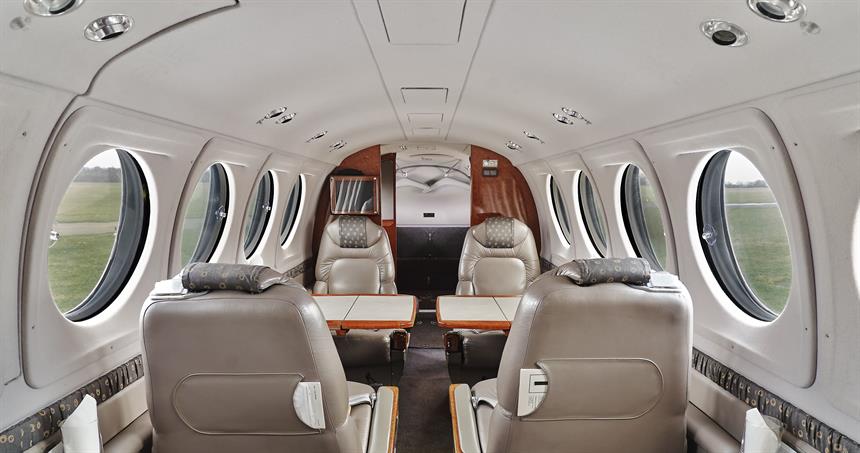 Beechcraft King Air 200 Turboprop – HopOn Jet